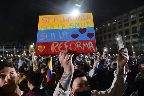 Marchas por el Día de las víctimas en Medellín Cali Cartagena Barranquilla y otras ciudades