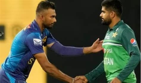 এবার টস জিতে পাকিস্তানের বিপক্ষে ব্যাটিং নিল শ্রীলঙ্কা