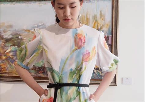 Pop Up Store Үзэсгэлэн Худалдаа АБСТРАКТ УРЛАГ ХУВЦАС ЗАГВАРТ Торгон