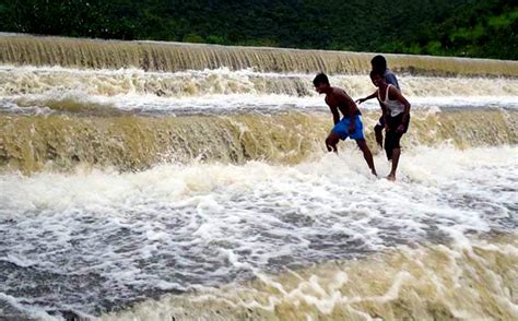 Andhra Pradesh Cyclone Michaung Crosses Coast Near Bapatla To Weaken