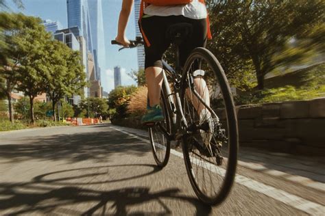 弁護士に聞く自転車のルールの素朴な疑問＜20＞q 車道で逆走してきた自転車と衝突しました。相手が負傷した場合、こちらに責任はありますか