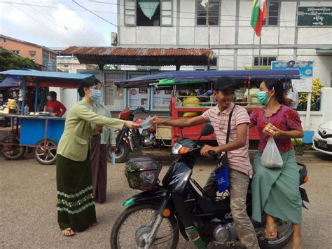 မအူပင်မြို့တွင် ကိုဗစ် ၁၉ရောဂါ ကာကွယ်ရေးအတွက် နှာခေါင်းစည်း Mask များဖ
