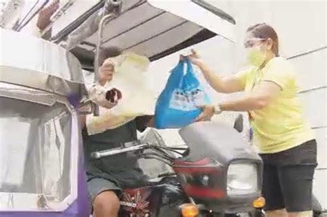 Pantawid Ng Pag Ibig Mga Tricycle Driver Sa Barangay Sa QC Hinatiran
