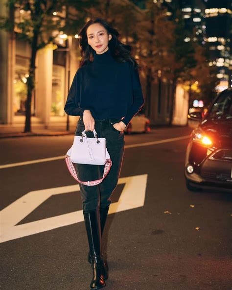 中島ケイカさんのインスタグラム写真 中島ケイカinstagram「emporio Armani のアイコンバック Myea
