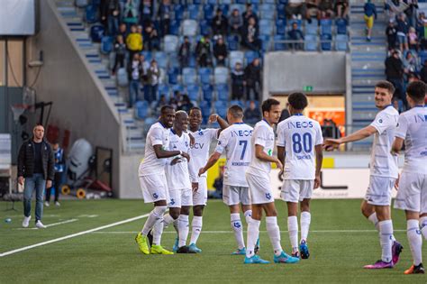 Leeds Uniteds Hopes Of Signing A No10 Boosted As Manager Admits Star
