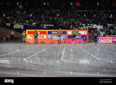 200m T44 Wet Race At The 2017 World Para Athletics Championships In The