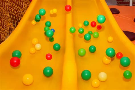 Slide Ball Easy Mini Games