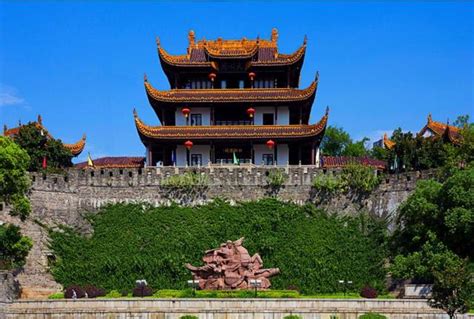 中國十大名樓，黃鶴樓vs滕王閣，你更喜歡哪個？ 每日頭條