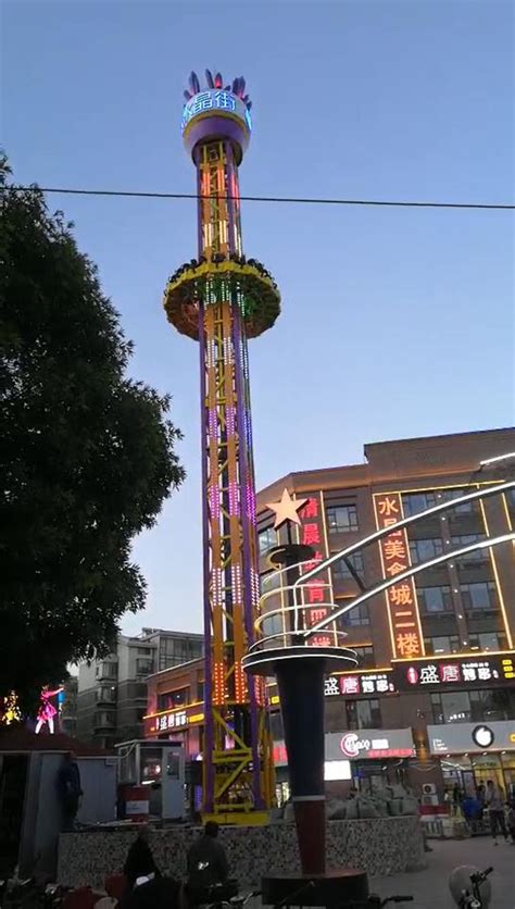 飞行塔类 摩天轮厂家 家庭过山车 旋转塔游乐设备 海盗船厂家 大型游乐设备 河北天鸿游乐设备公司官网