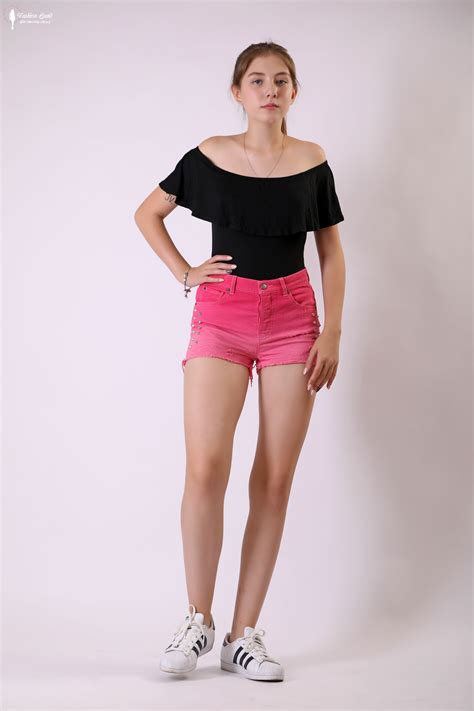 Fashionland Alissa Fashion Model Set 128 204cover 57141294p Telegraph