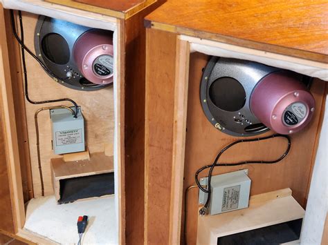 영국 Tannoy 탄노이 사의 명기 Lancaster Corner 레드모니터12 검정배꼽 오리지널 랑카스터코너 인클로우져