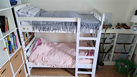 Двоповерхове ліжко дитяче 3 000 грн Дитячі меблі Вишневе на Olx