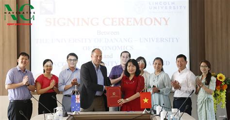Hình ảnh chi tiết Đại học Kinh tế Đà Nẵng Navigates