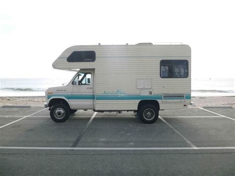 Small 4x4 Class C Rv Tam Bain