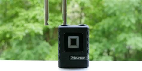 Comment ouvrir une serrure sans clé Astuce facile