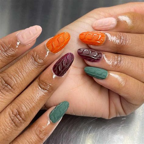 25 Fall Gradient Nail Ideas To Embrace The Seasons Colors