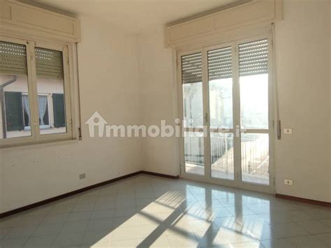 Vendita Appartamento Olgiate Molgora Trilocale In Via Canova Buono