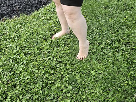 New Album Up Check Out My Thick Legs Rfootsniffing