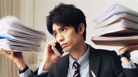 仕事が忙しいことを態度に出す人の3つの特徴と対策