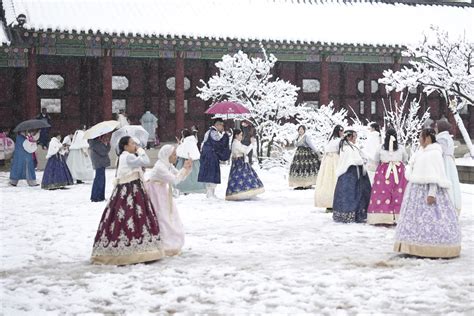 La Mayor Tormenta De Nieve De Noviembre En Medio Siglo Cubre Seúl Y