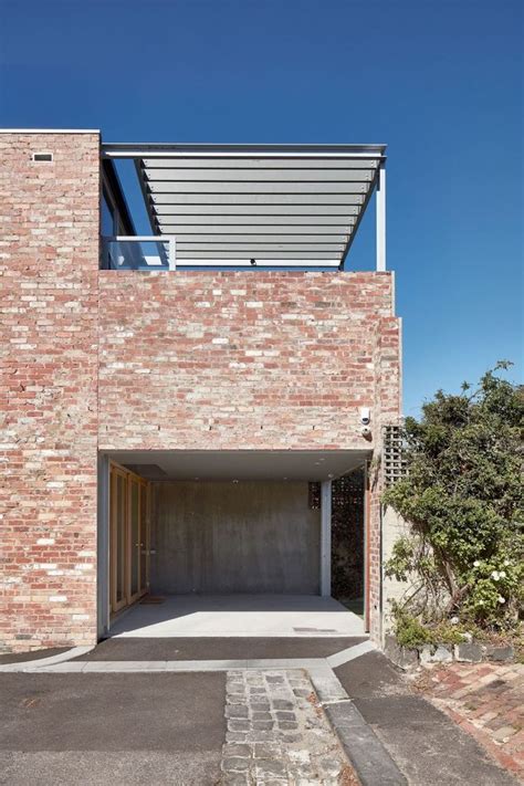 A Modern Robust Iteration Rathdowne Street House By Robert Simeoni