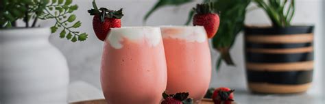 Strawberry Carrot Pineapple Smoothie