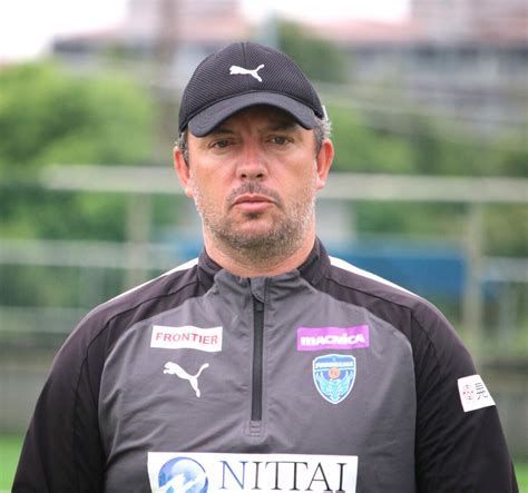 横浜fcの四方田修平監督が新型コロナ陽性3日・鳥栖戦はハッチンソンヘッドコーチが代行指揮を予定 スポーツ報知