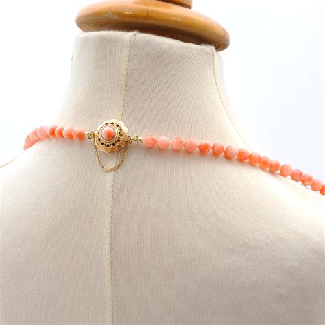 Early 20th Century Pink Coral Beaded 14k Gold Necklace For Sale At 1stdibs