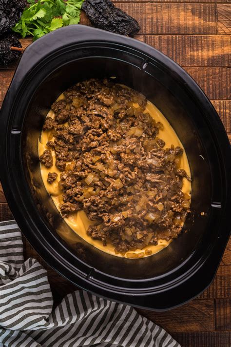 Slow Cooker Taco Dip Xoxobella