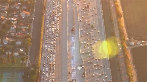 Motorcyclist Killed On 405 Freeway In Seal Beach Fox 11 Los Angeles