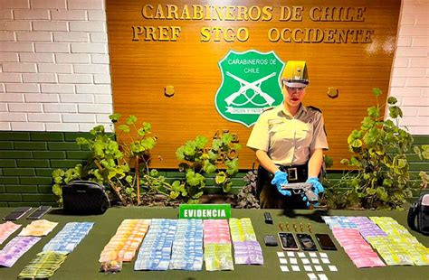 Carabineros Detiene A Sujeto Por Porte De Drogas Y Armamento En Cerro