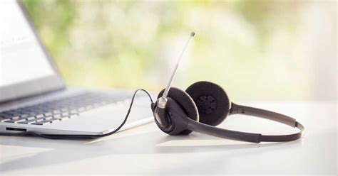 What Is The Difference Between Customer Service And Helpdesk Riseup Labs