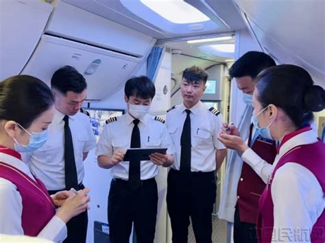 南航新疆分公司空保管理部加强机上应急演练 备战旺季生产 中国民航网