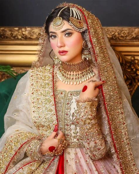 Pin By Kanwal On Pakistani Actresses Pakistani Bride Pakistani Dress