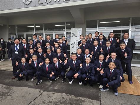 とわの森三愛高校 硬式野球部 とわの森三愛高校 硬式野球部 Added A New Photo