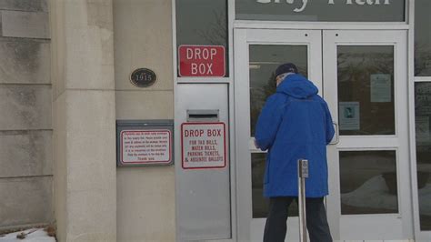Wisconsin Election Officials Tell Clerks Best Ways To Operate Absentee