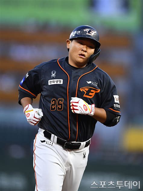 4 2→4 6→7 6 한화 7 6으로 두산에 극적인 승리김태연 10회 결승타