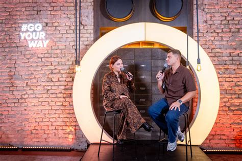 Justė Arlauskaitė Jazzu Apie Meilę Vedusiam Vyrui Juodžiausias