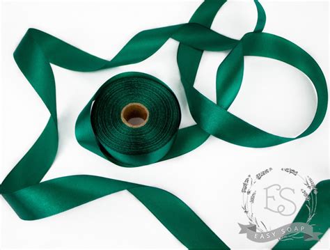 Купить Лента атласная изумрудный 25 мм Ua