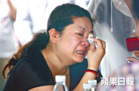 The Real China 真实的中国 武警封锁 拒船难家属打听认尸 一度爆冲突