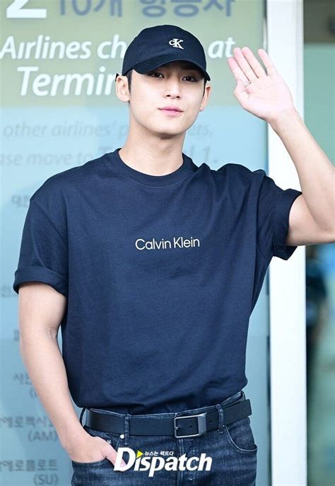Seventeen Mingyus Behavior Toward Fans Despite Being Mobbed At The