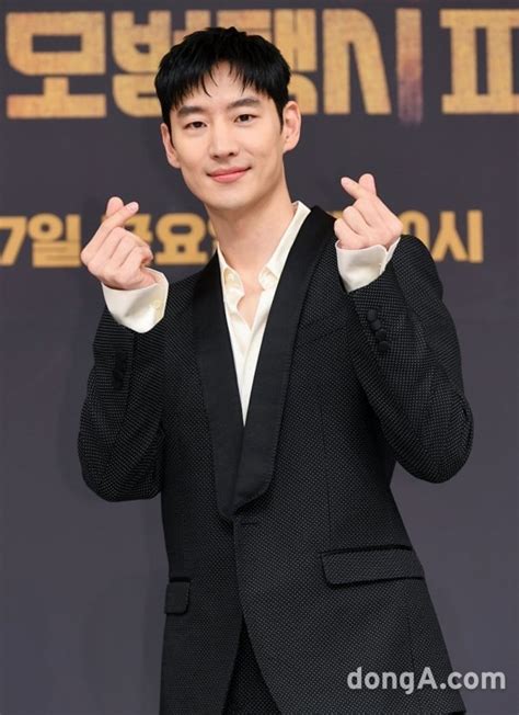 이제훈 잘생긴 택시기사 모범택시2 Da포토 ｜스포츠동아