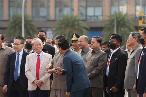 សម្តេចបវរធិបតី ហ៊ុន ម៉ាណែត អំពាវនាវឱ្យជនរួមជាតិផ្សព្វផ្សាយពីភាពវិជ្ជមានរបស់កម្ពុជា