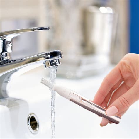 Wahl Precision Eyebrow Shaper Women Beauty Products