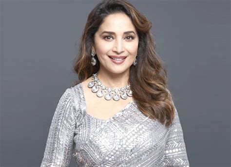 Happy Birthday Madhuri Dixit 5 Iconic Dance Performances Of The
