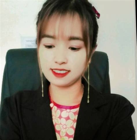ေမ လေရာင္