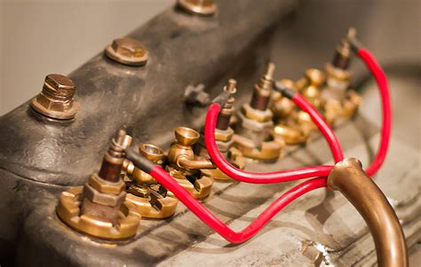 Démonter entièrement un moteur de voiture Fotozik