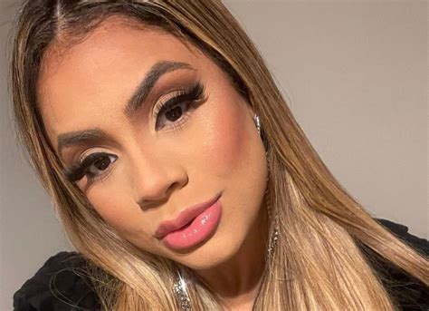Lexa Rebate Fãs Que Pedem Para Ela Parar De Mexer No Rosto Nunca
