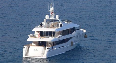 40 Meter Luxury Yacht Sinks Off The Coast Of Italy Watch The Video News