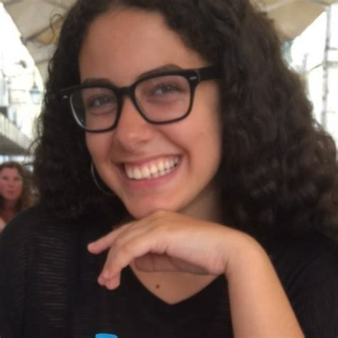 Daniela Vicente Estagiária Académica Giav Gabinete De Informação E Atendimento à Vítima